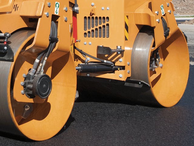 Small asphalt roller packs a big punch | Power & Motion