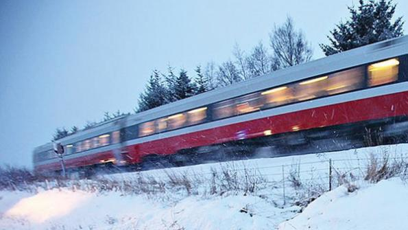 Hydraulic fan drives keep train on schedule | Power & Motion Tech