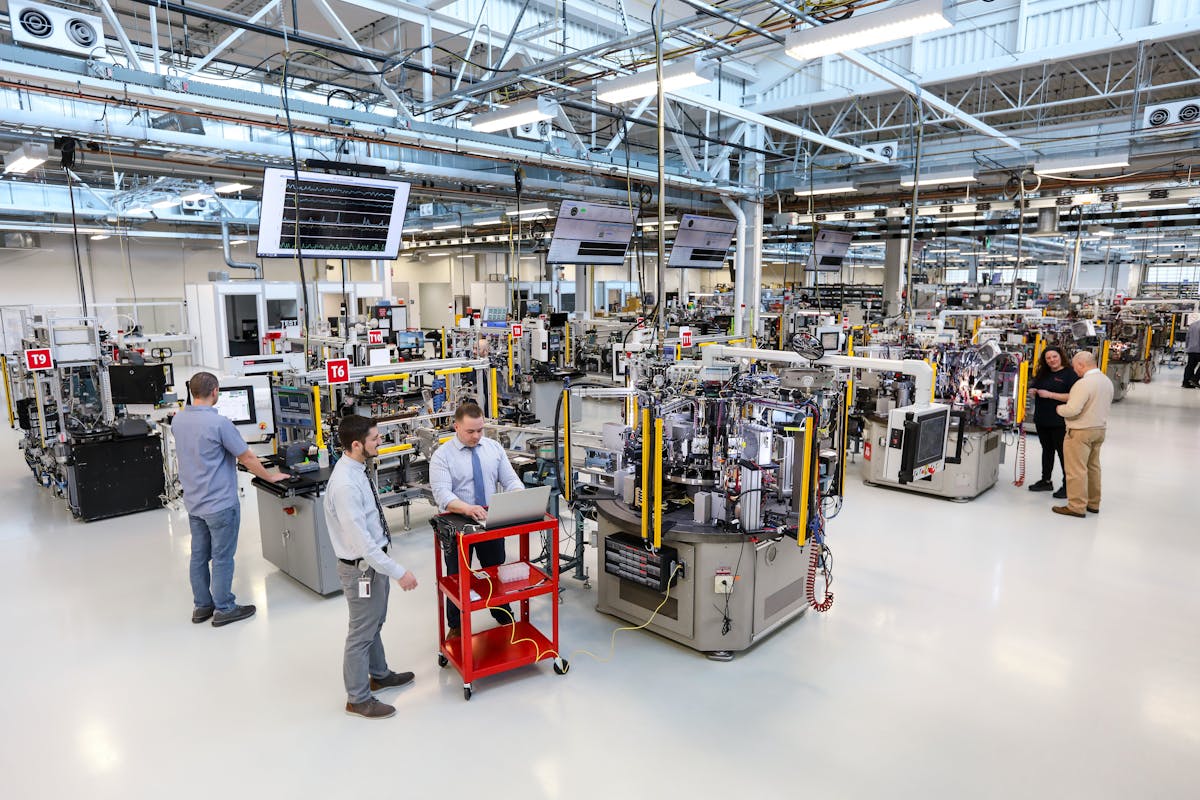 How 75 Years of Innovation Have Shaped Hydraulics and Pneumatics ...